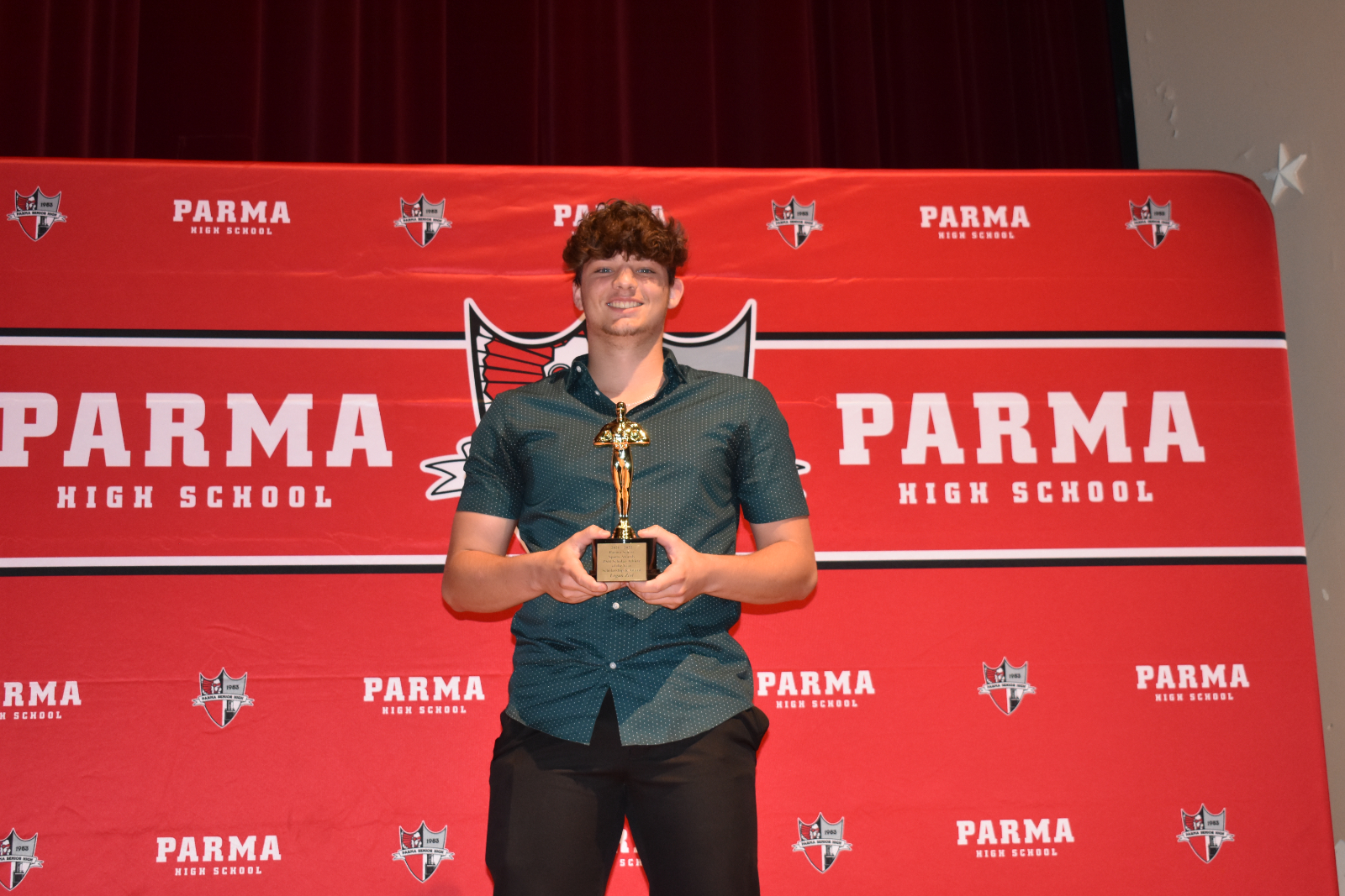 Parma Senior - Team Home Parma Senior Redmen Sports