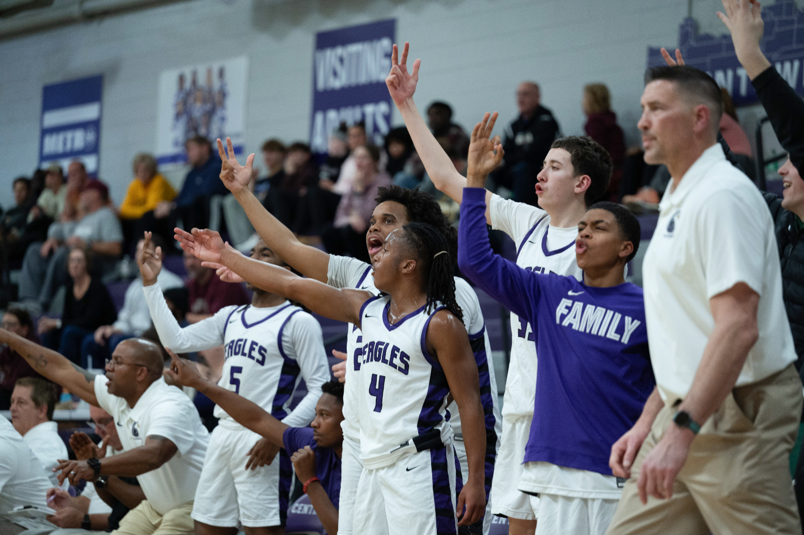Omaha Central - Team Home Omaha Central Eagles Sports