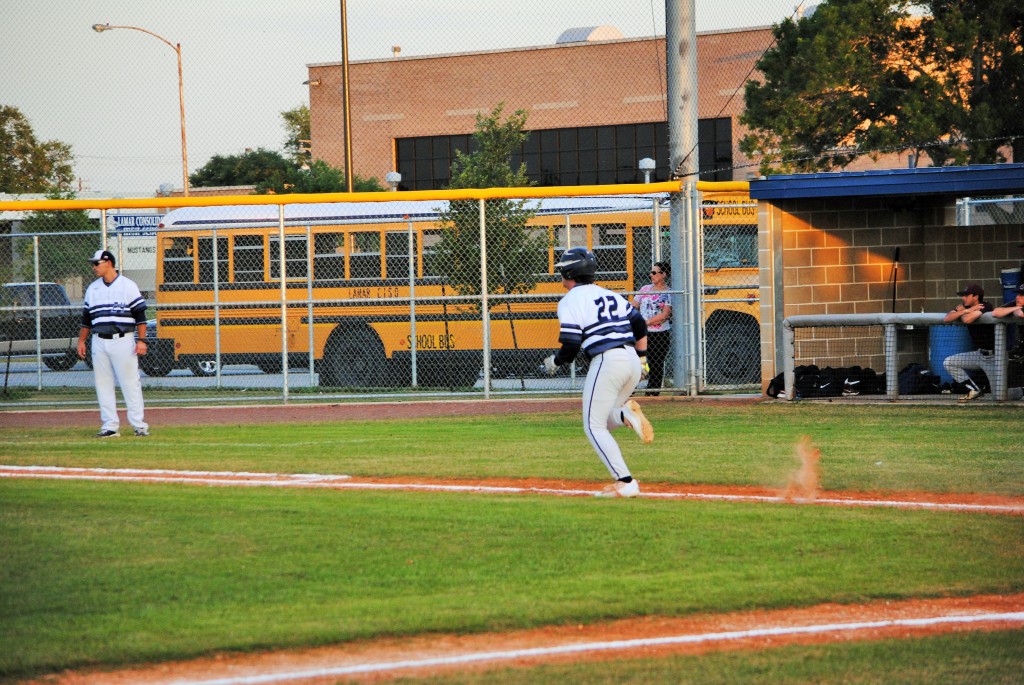Lamar Consolidated - Team Home Lamar Consolidated Mustangs Sports