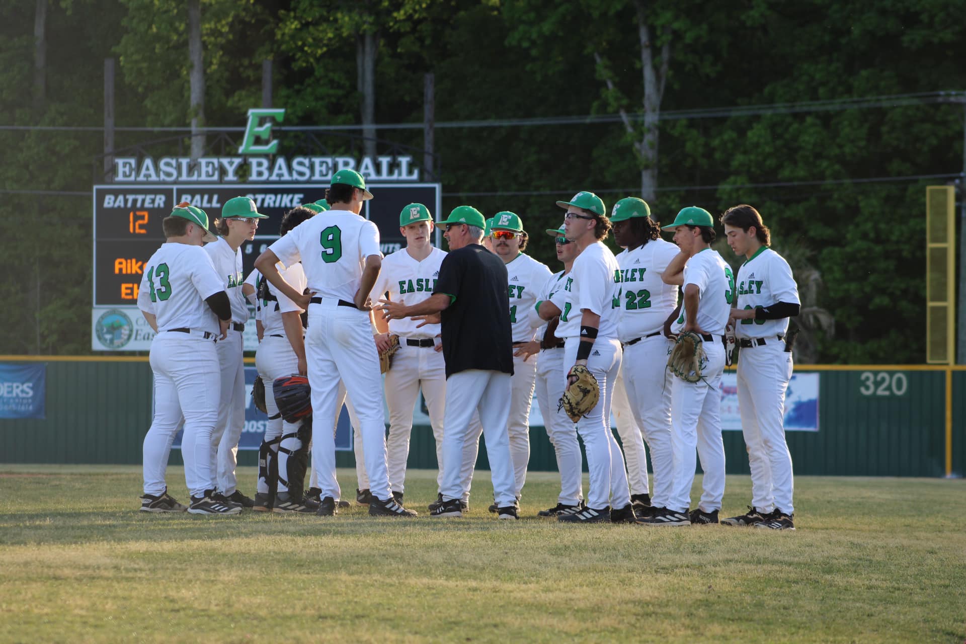 Easley - Team Home Easley Green Wave Sports