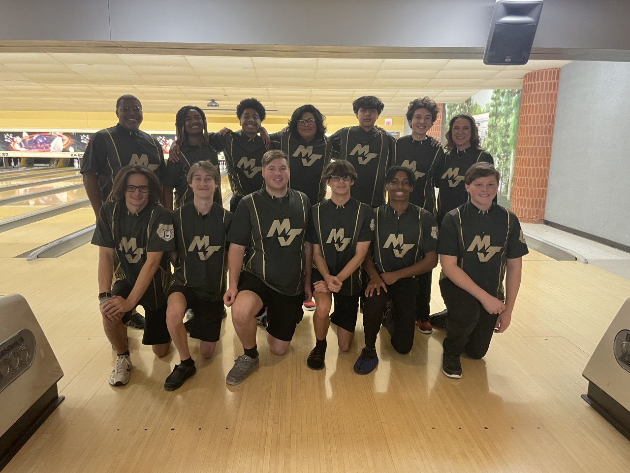 Mount Juliet Senior - Team Home Mount Juliet Senior Bears Sports