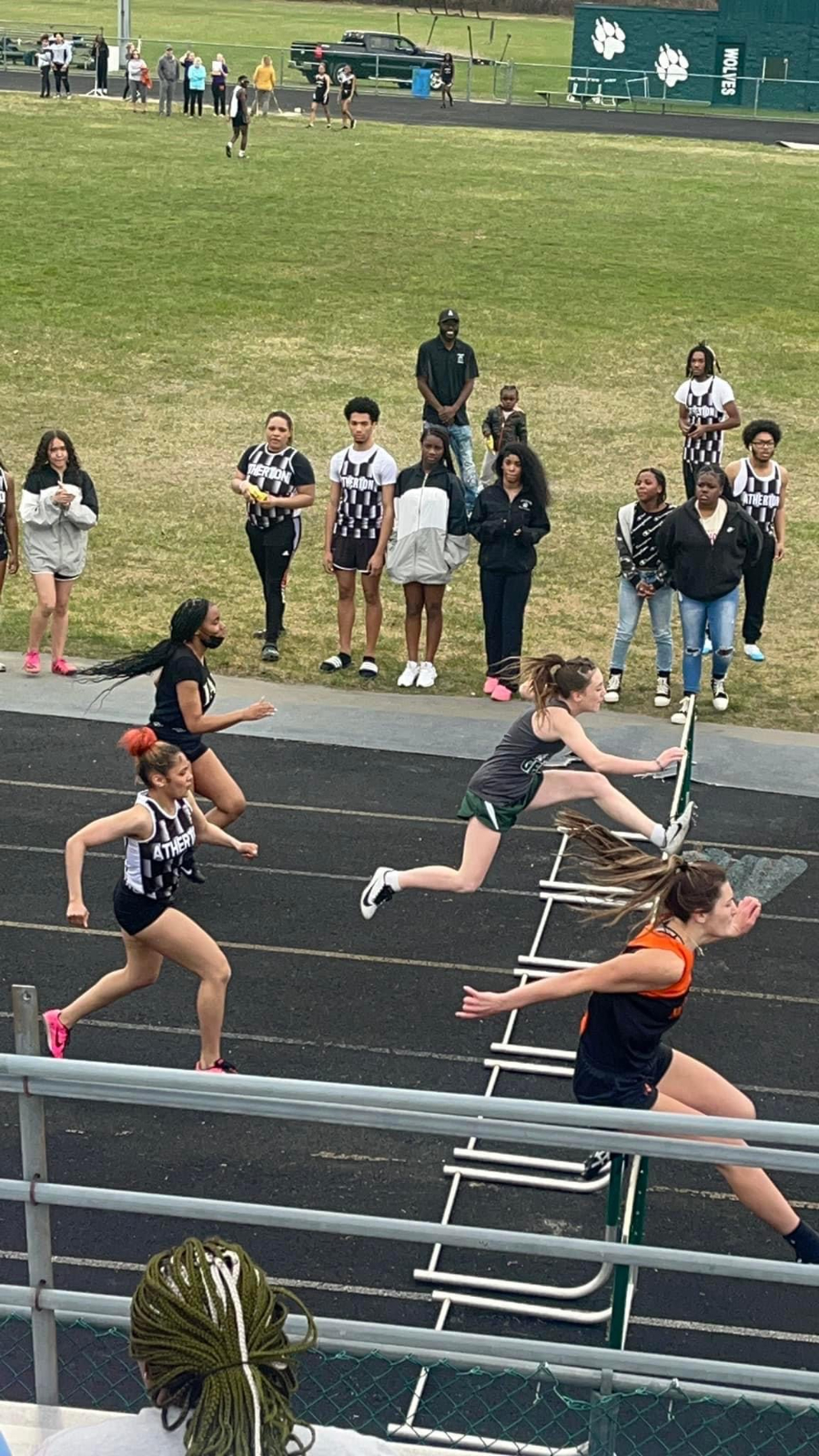 Genesee - Team Home Genesee Wolves Sports