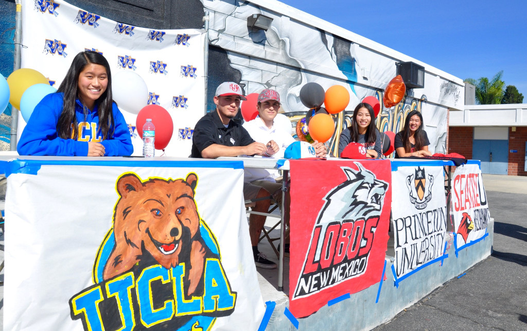 Walnut - Team Home Walnut Mustangs Sports