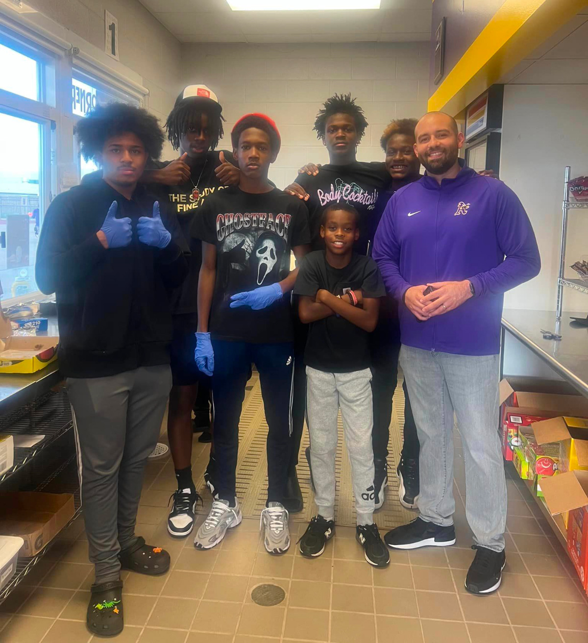 Avondale - Team Home Avondale Yellow Jackets Sports