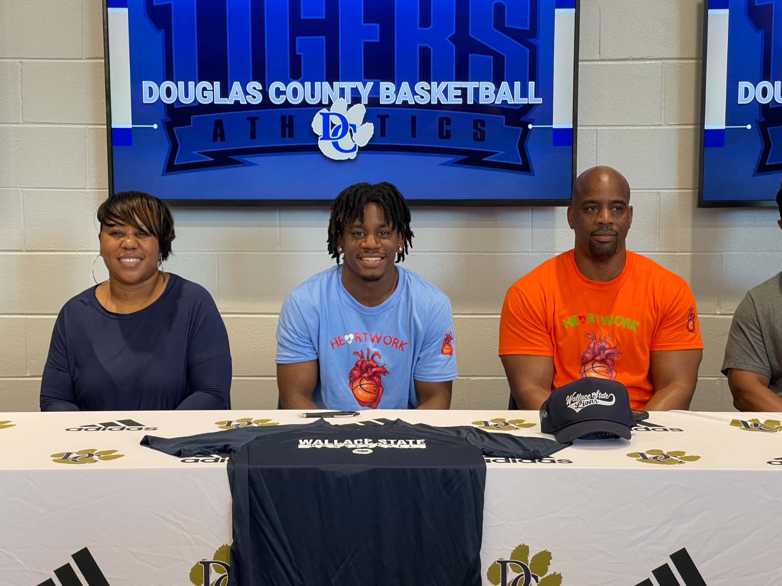Douglas County - Team Home Douglas County Tigers Sports