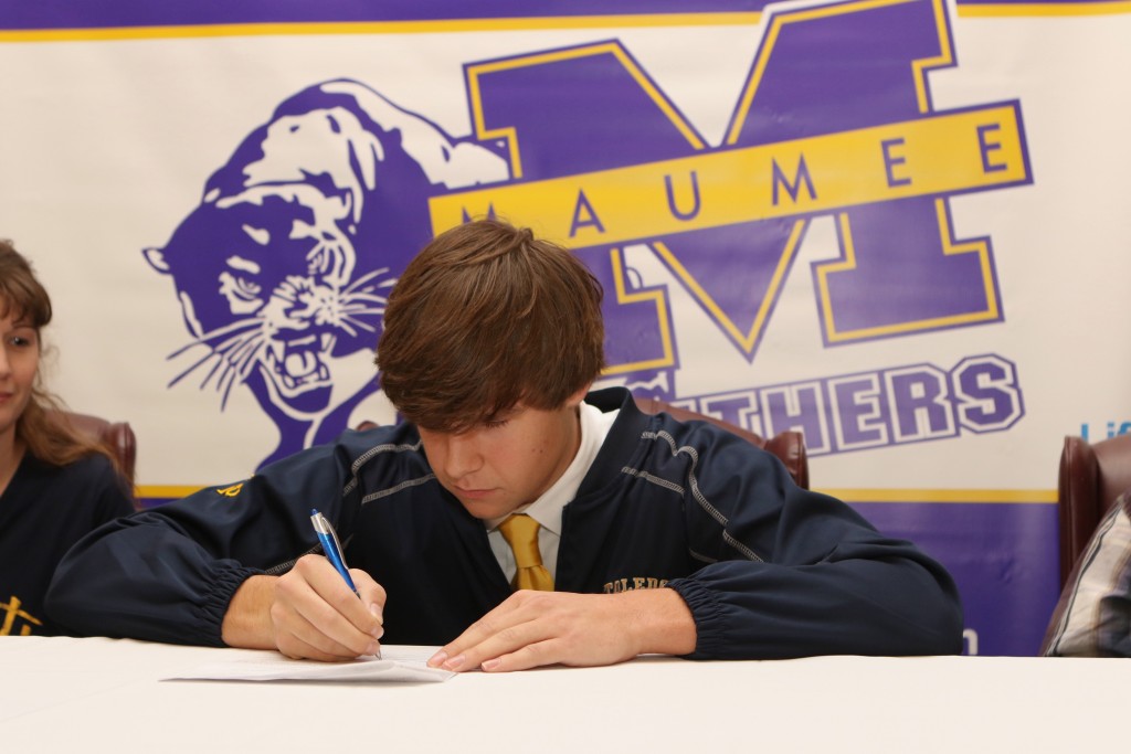 Maumee - Team Home Maumee Panthers Sports