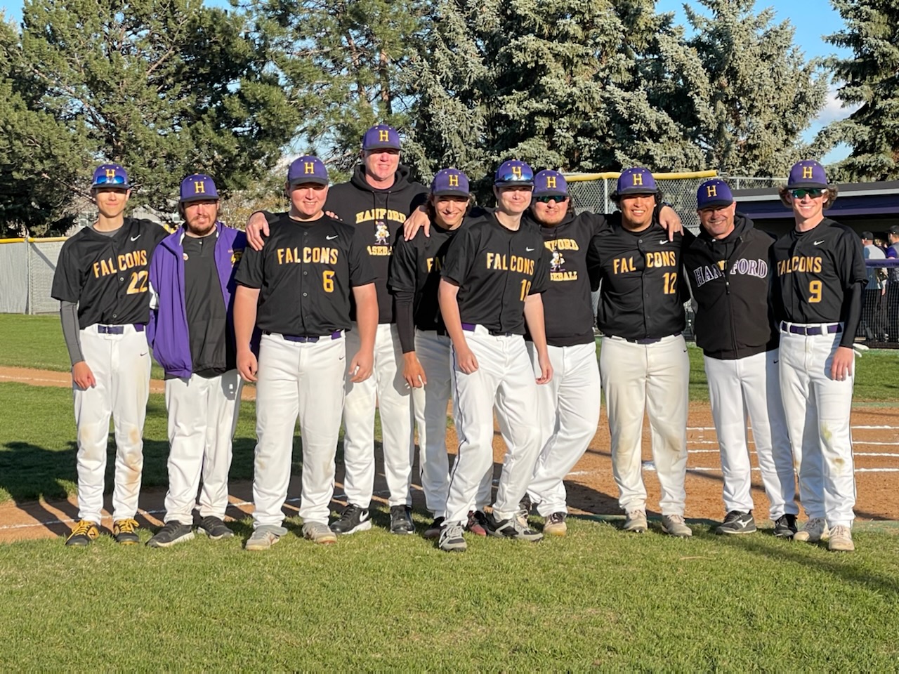 Hanford - Team Home Hanford Falcons Sports