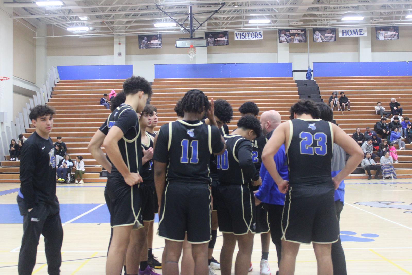 Divine Savior Academy - Team Home Divine Savior Academy Sharks Sports