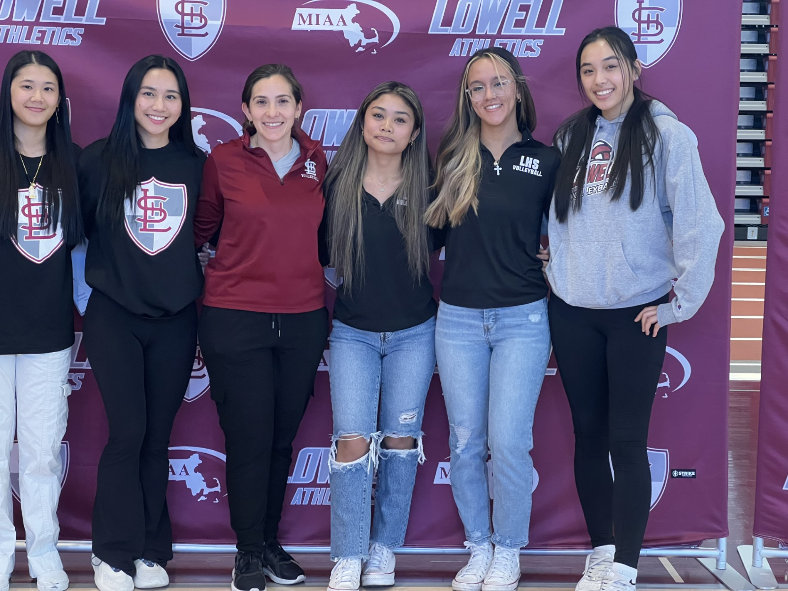 Lowell - Team Home Lowell Red Raiders Sports