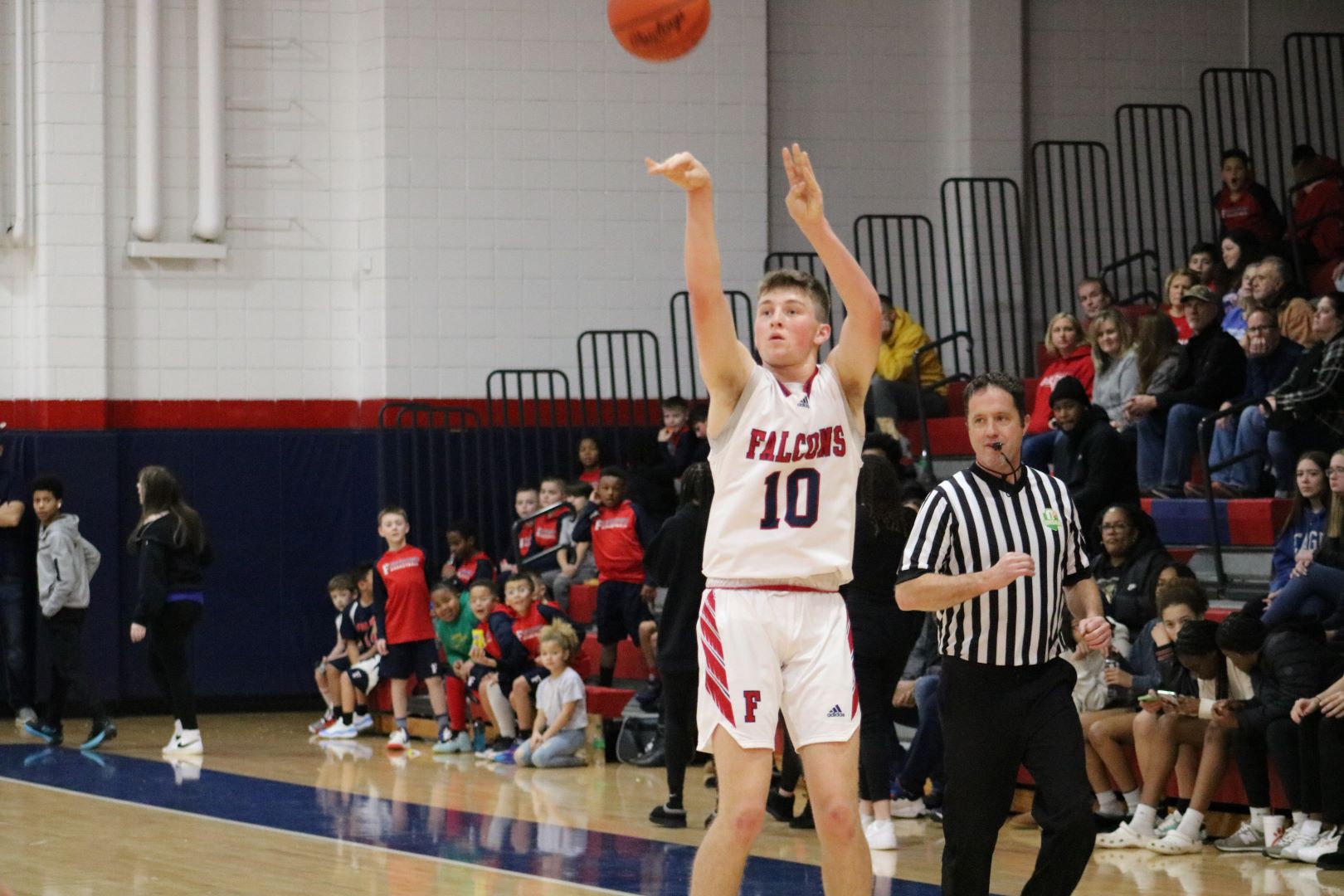 Austintown Fitch - Team Home Austintown Fitch Falcons Sports