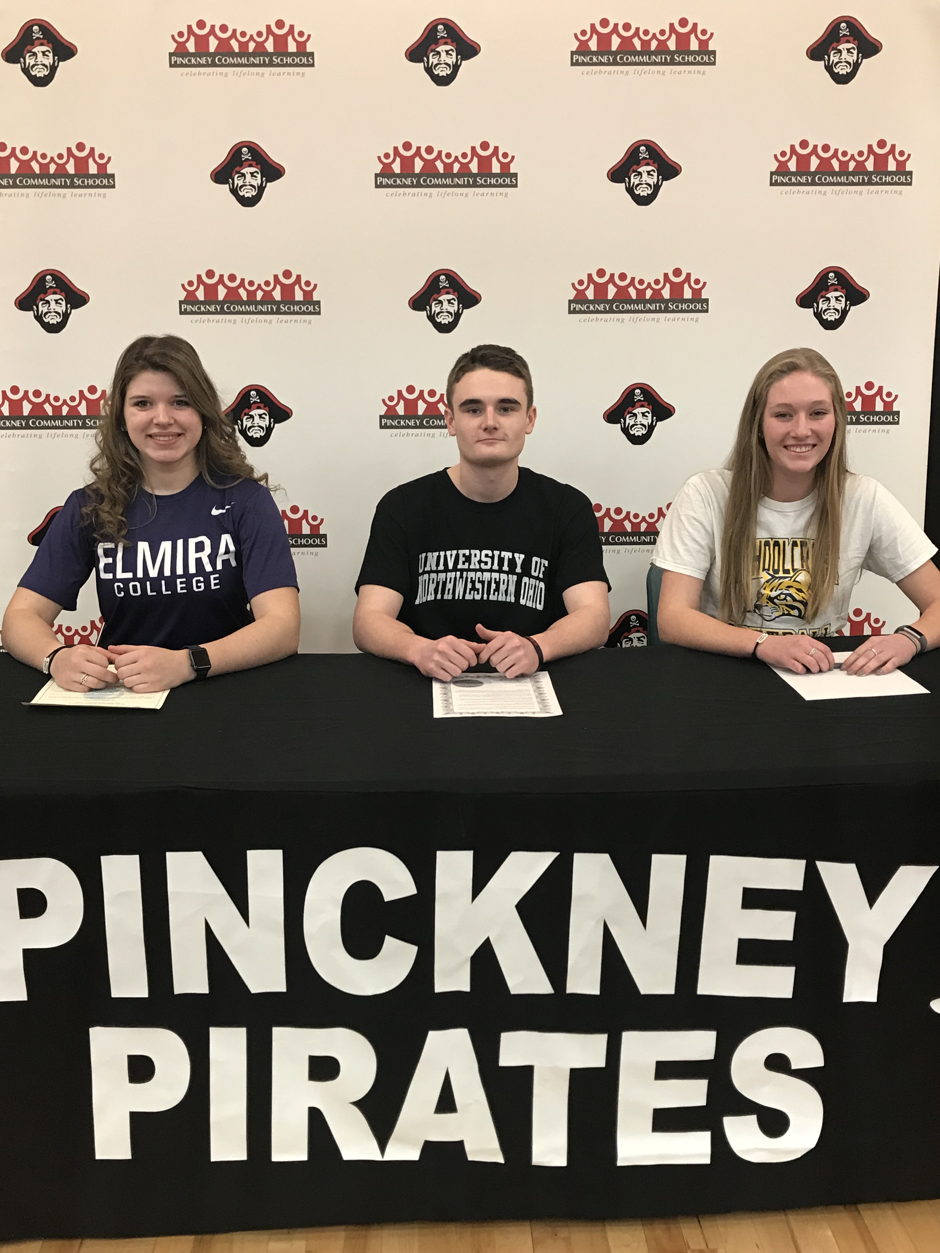 Pinckney - Team Home Pinckney Pirates Sports