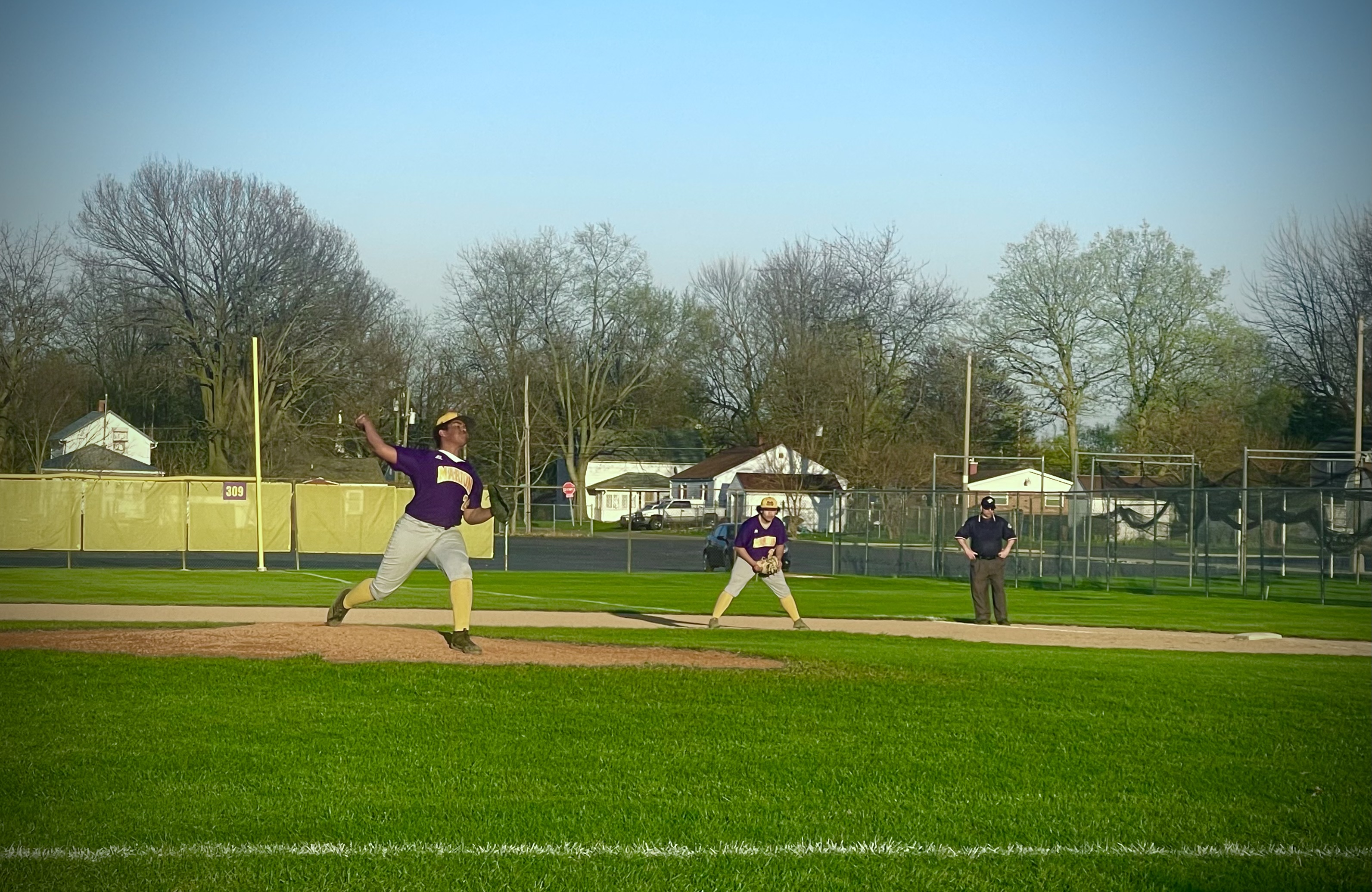 Marion - Team Home Marion Giants Sports