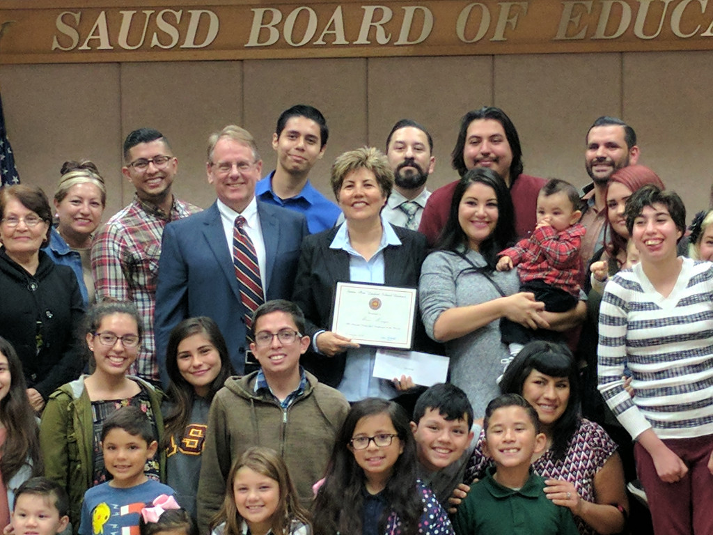 Godinez - Team Home Godinez Grizzlies Sports