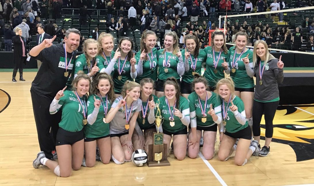 Holy Name - Team Home Holy Name Green Wave Sports